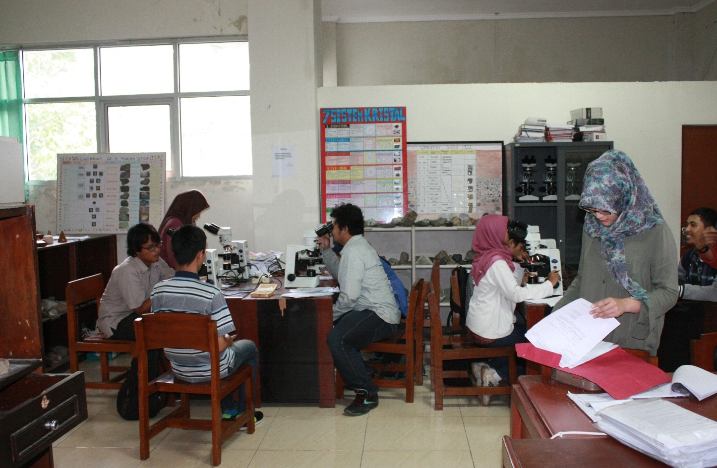 Laboratorium Internal | Teknik Geologi